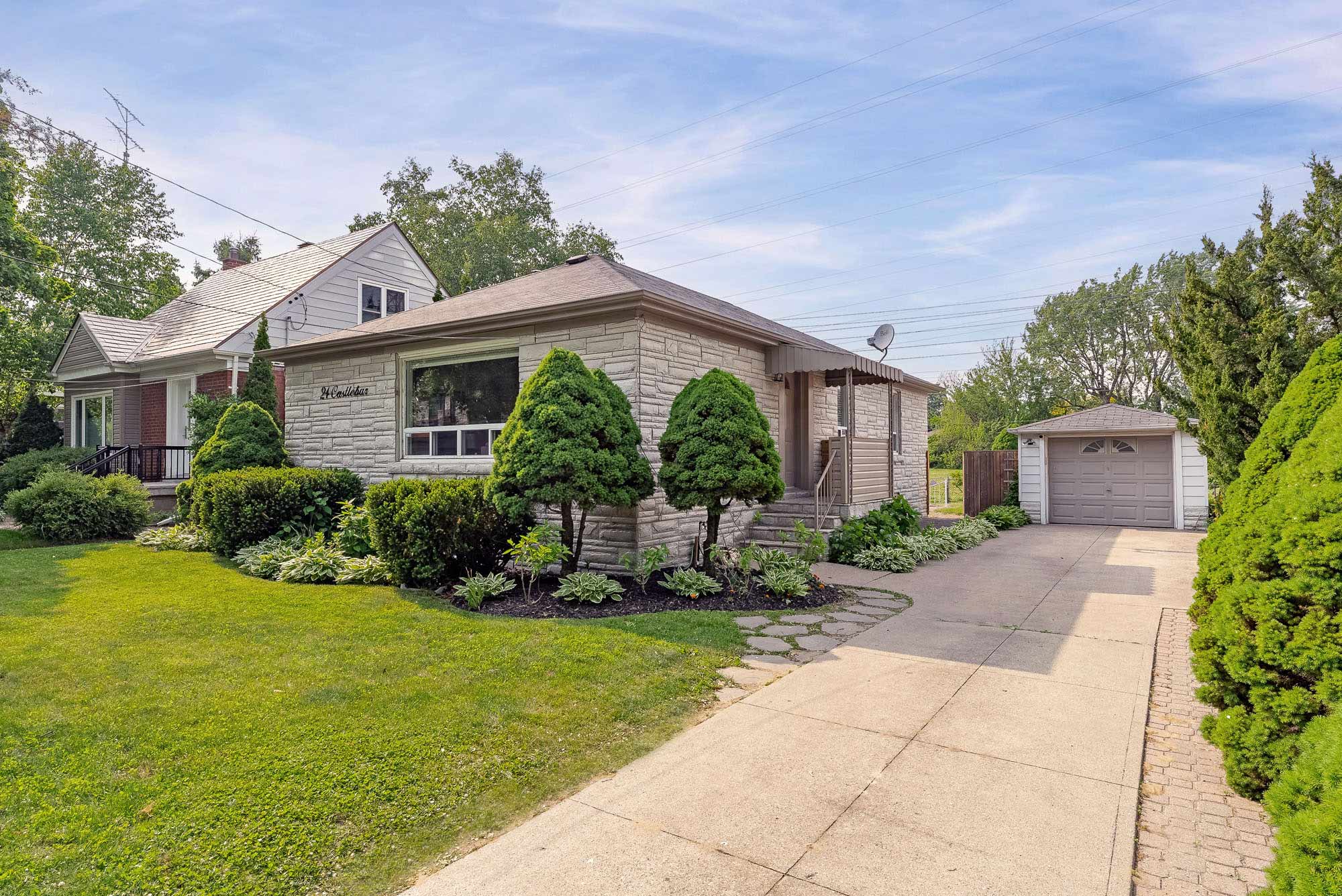 24 Castlebar Road | Listed by Silecky Thompson Real Estate Team